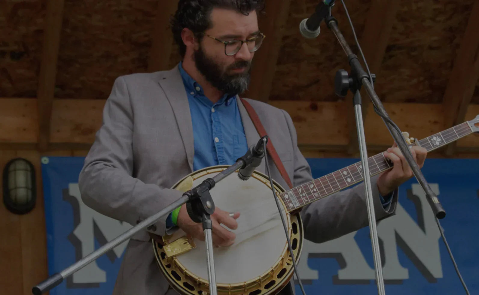 Picky FIngers Podcast: Derek Vaden – Deering® Banjo Company