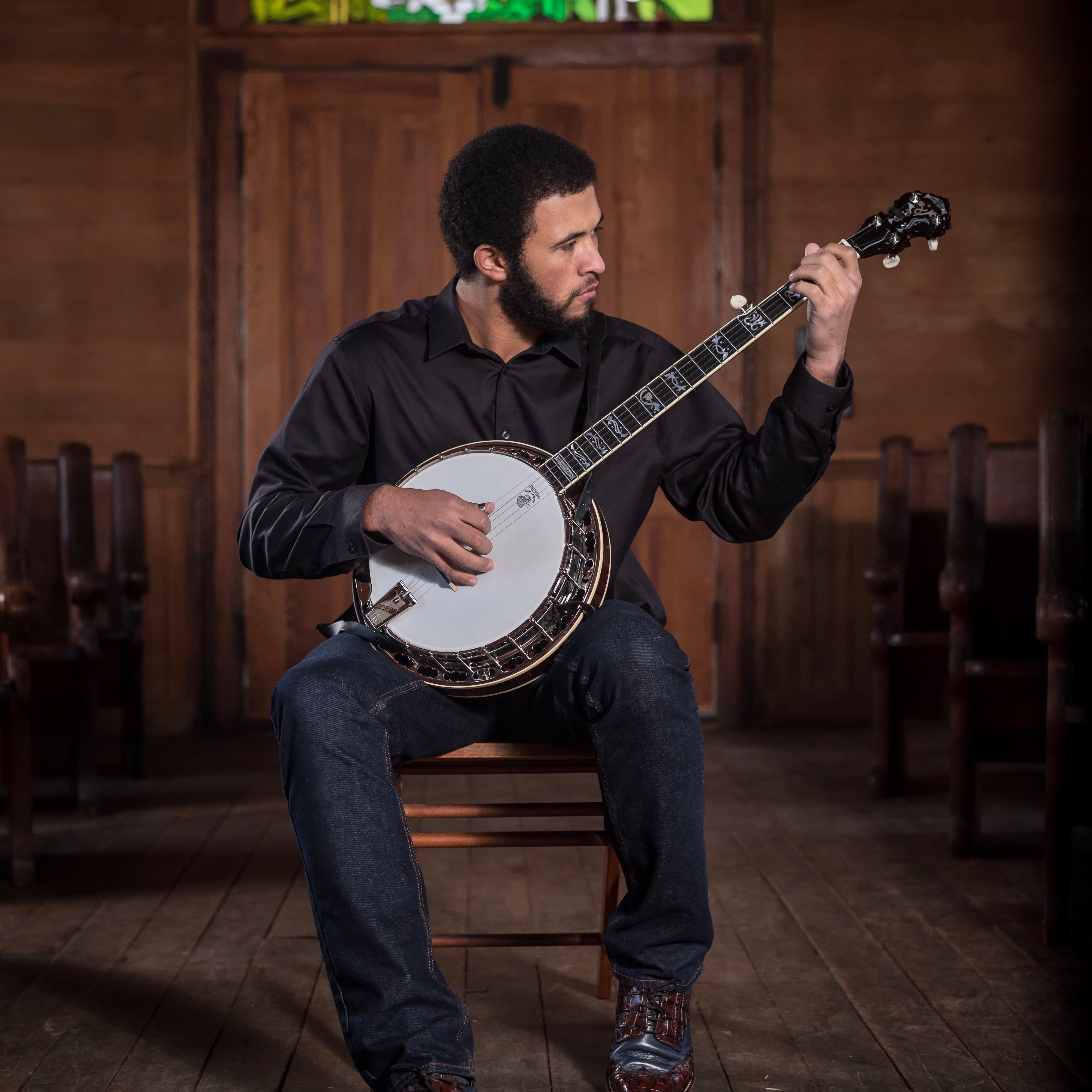 Tray Wellington – Deering® Banjo Company