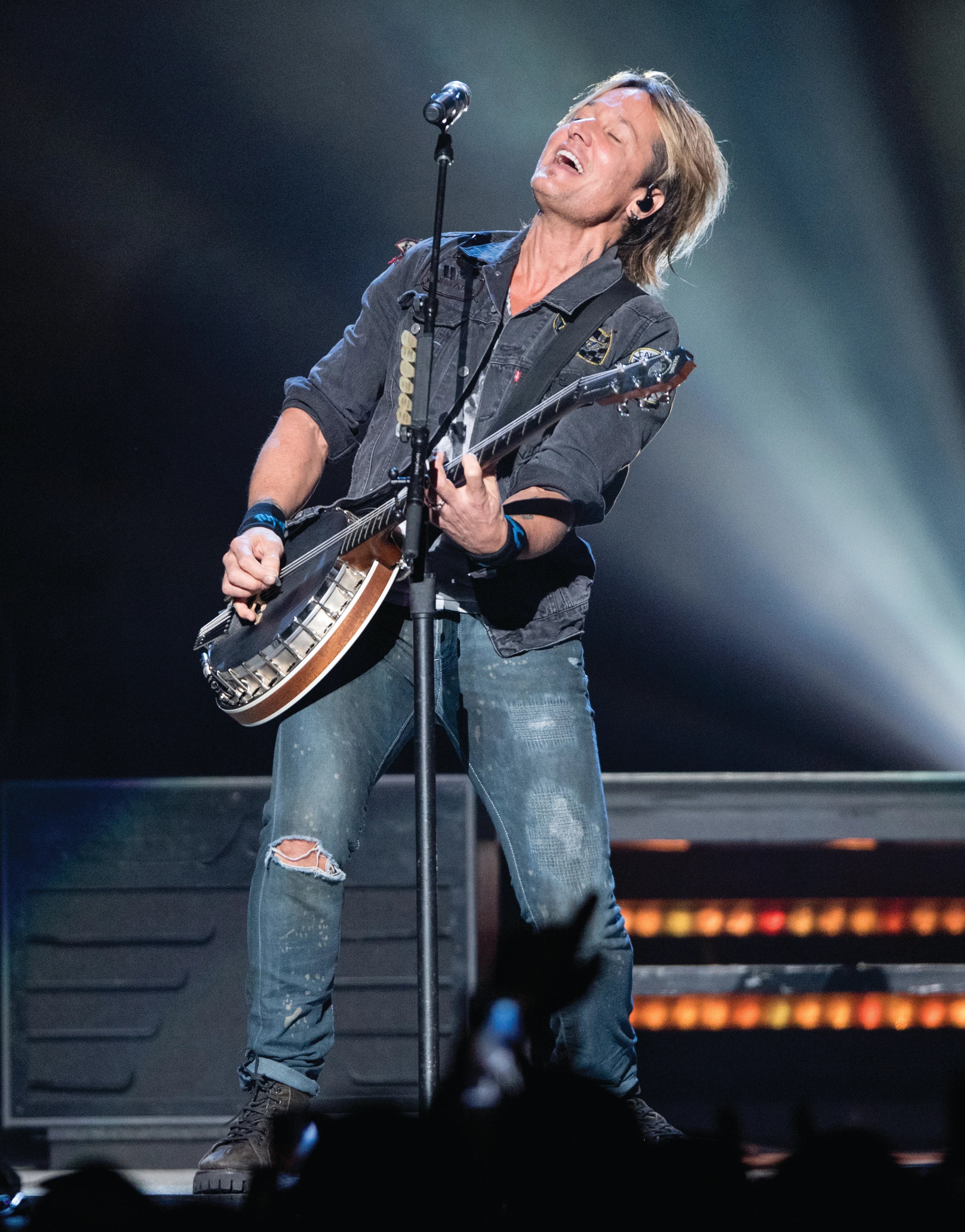 The Banjo Is Rockin' With Keith Urban – Deering® Banjo Company