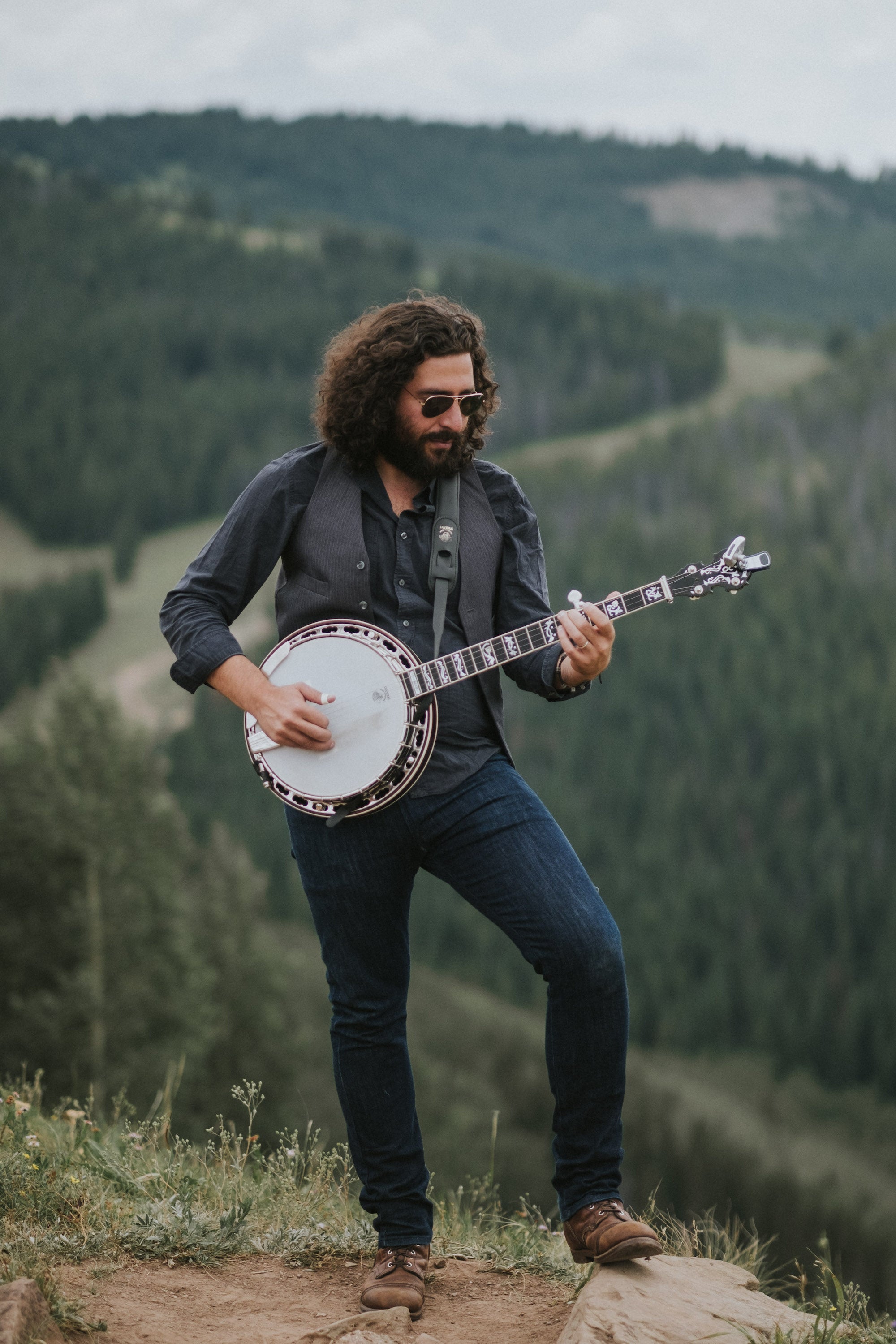 Eric Lindberg | Nefesh Mountain – Deering® Banjo Company