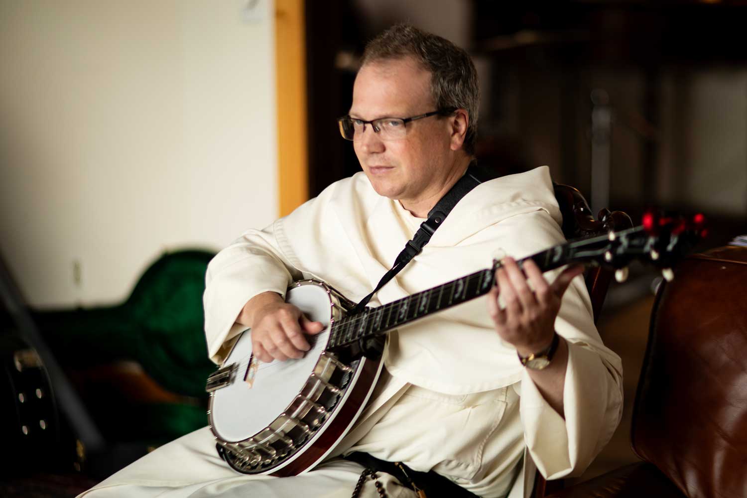 Thomas Joseph White – Deering® Banjo Company