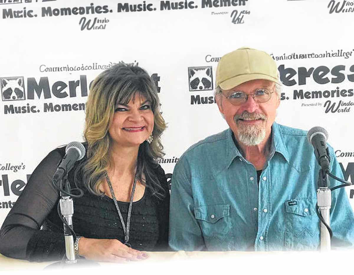 Cindy & Terry Baucom | Deering Live – Deering® Banjo Company