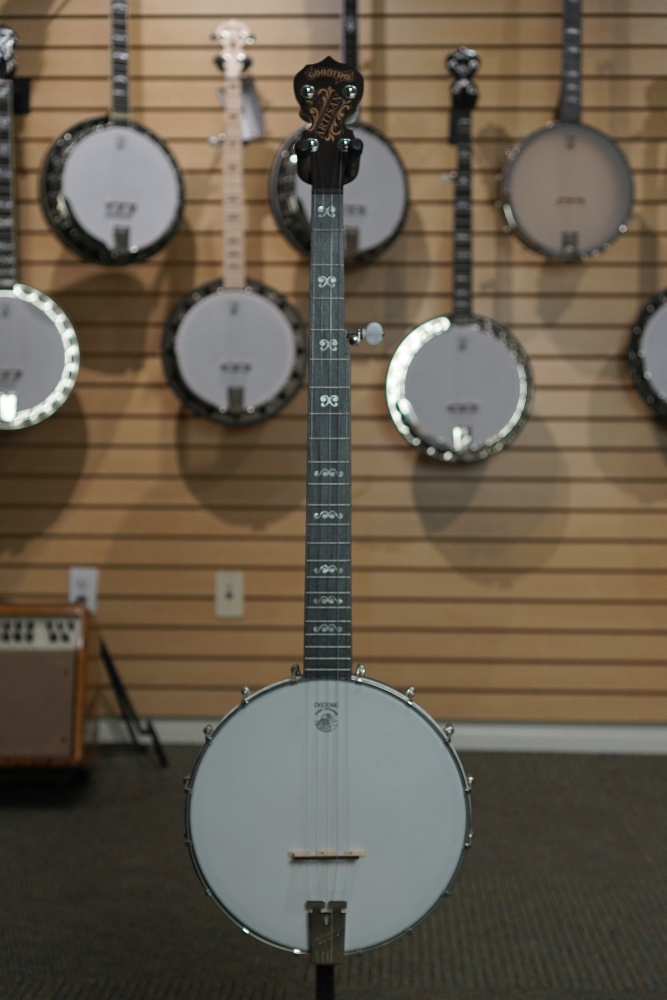 Artisan Goodtime - Left Handed | Showroom Banjo – Deering® Banjo Company