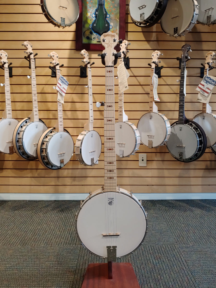 Deering Showroom Banjos – Deering® Banjo Company